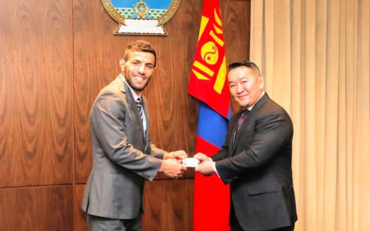 Монголыг сонгосон дэлхийн аварга Моллаей Саеидийн адармаатай үнэн түүх