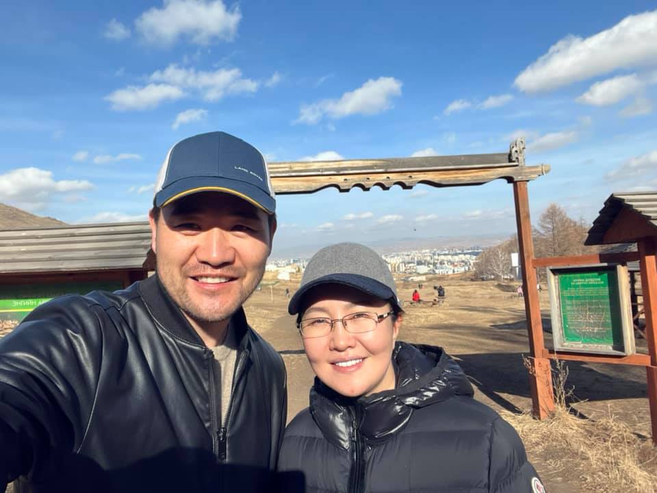 Ч Ундрам гишүүний хөгшин аав нь ХБ ыг хөхөж дуусаагүй байтал “НӨХӨР НЬ